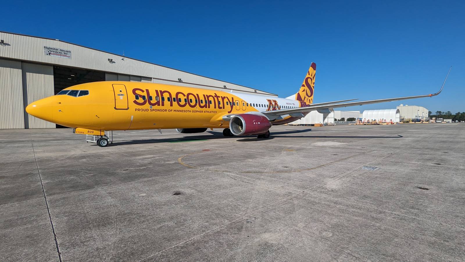 Sun Country Unveils First Boeing 737NG Custom Livery