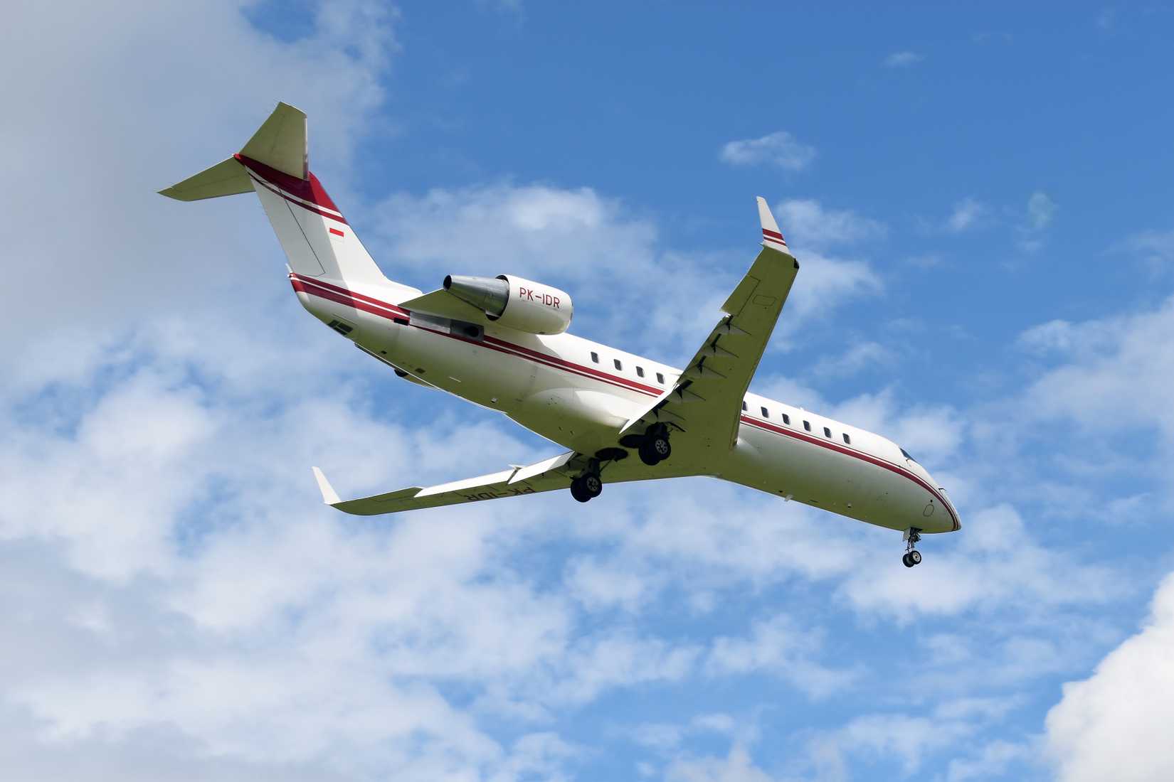 The Unique History Of The Bombardier Challenger 850