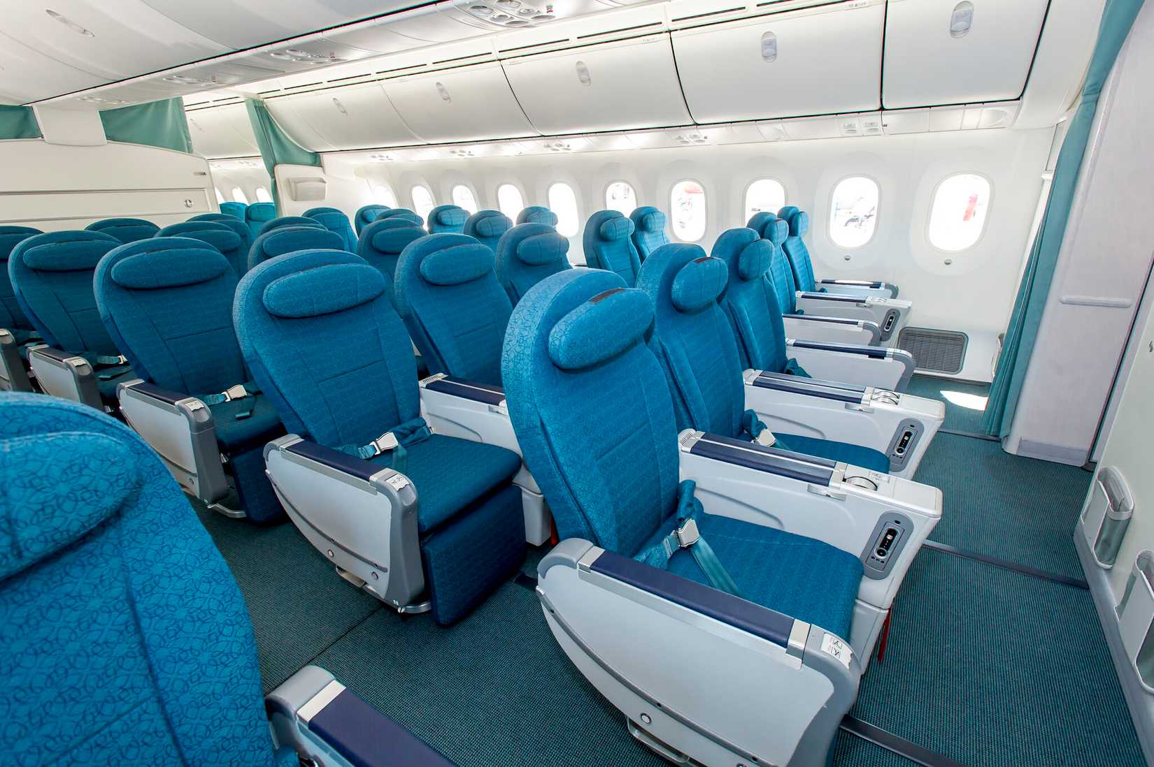 Vietnam Airlines Introduces Premium Economy Class On All Domestic Flights
