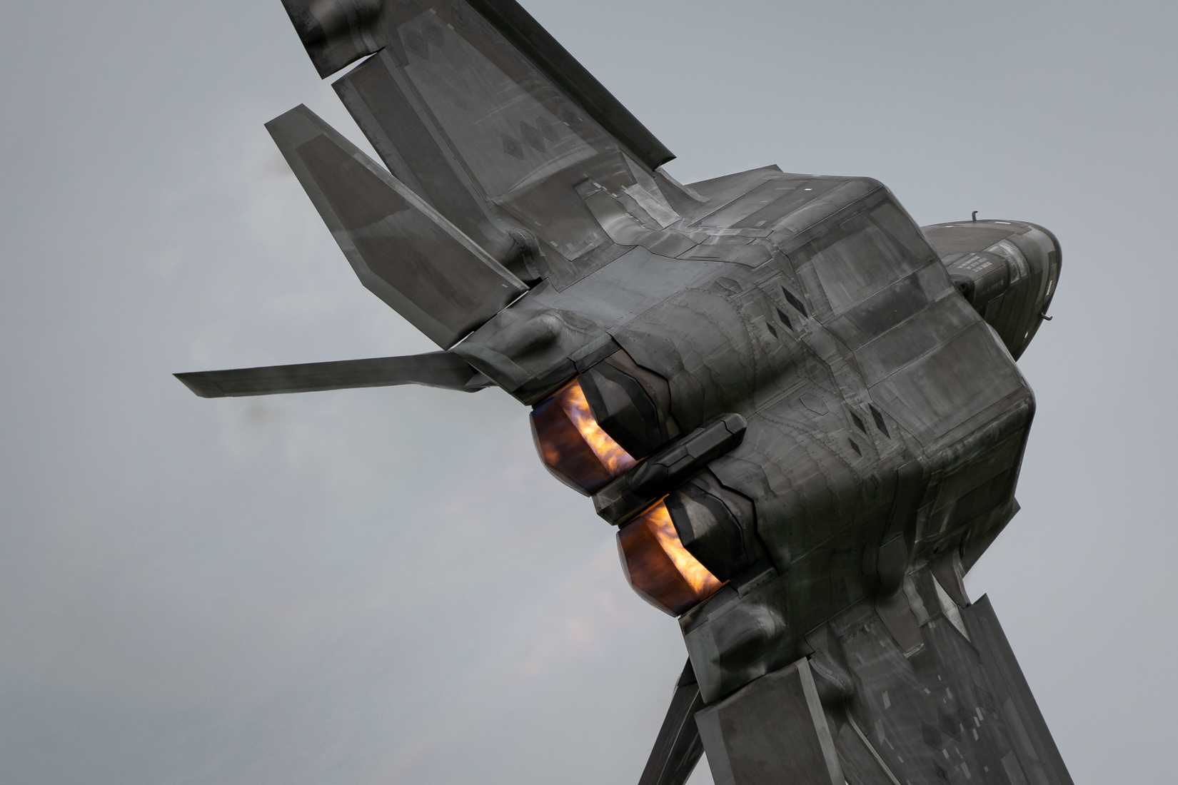 How Do Variable Cycle Engines Work On Fighter Jets?