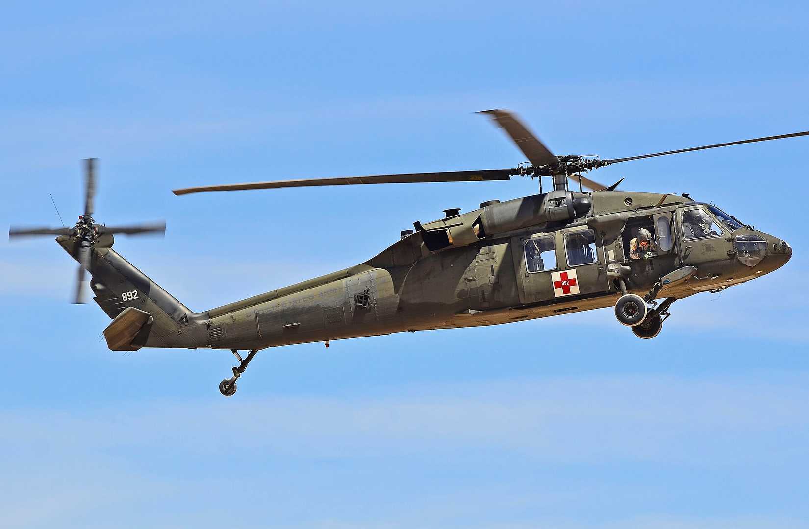New Videos Of American Airlines Flight 5342 And Black Hawk Impact Over ...