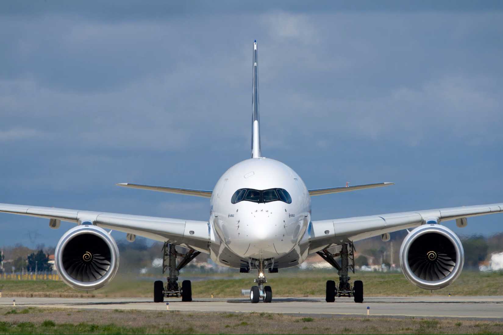 Do The Airbus A350-900 & -1000 Have The Same Engines?