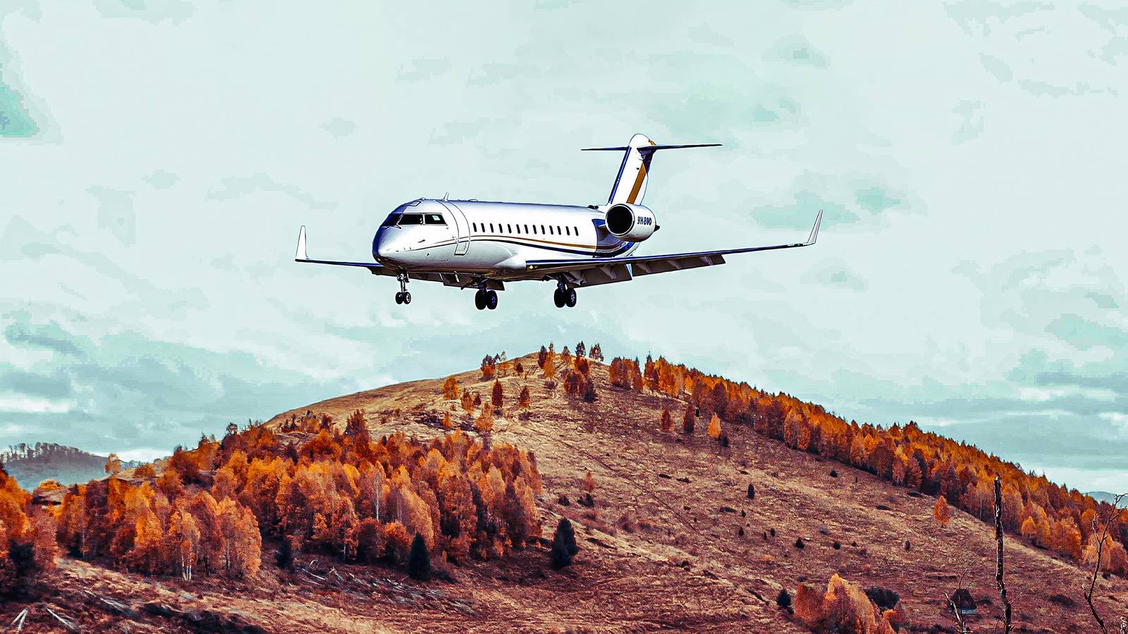 The Unique History Of The Bombardier Challenger 850