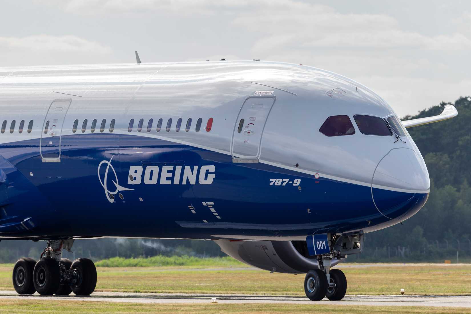 Boeing Hires Former Lockheed Martin Finance Chief As New CFO