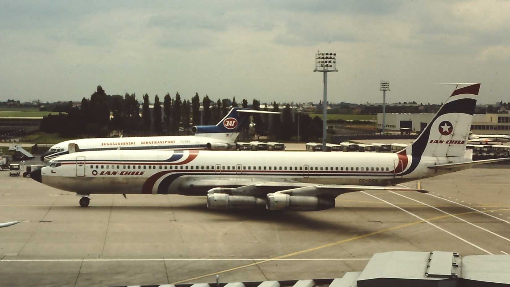 How Many Boeing 707s/720s Were Sold To Commercial Airlines?