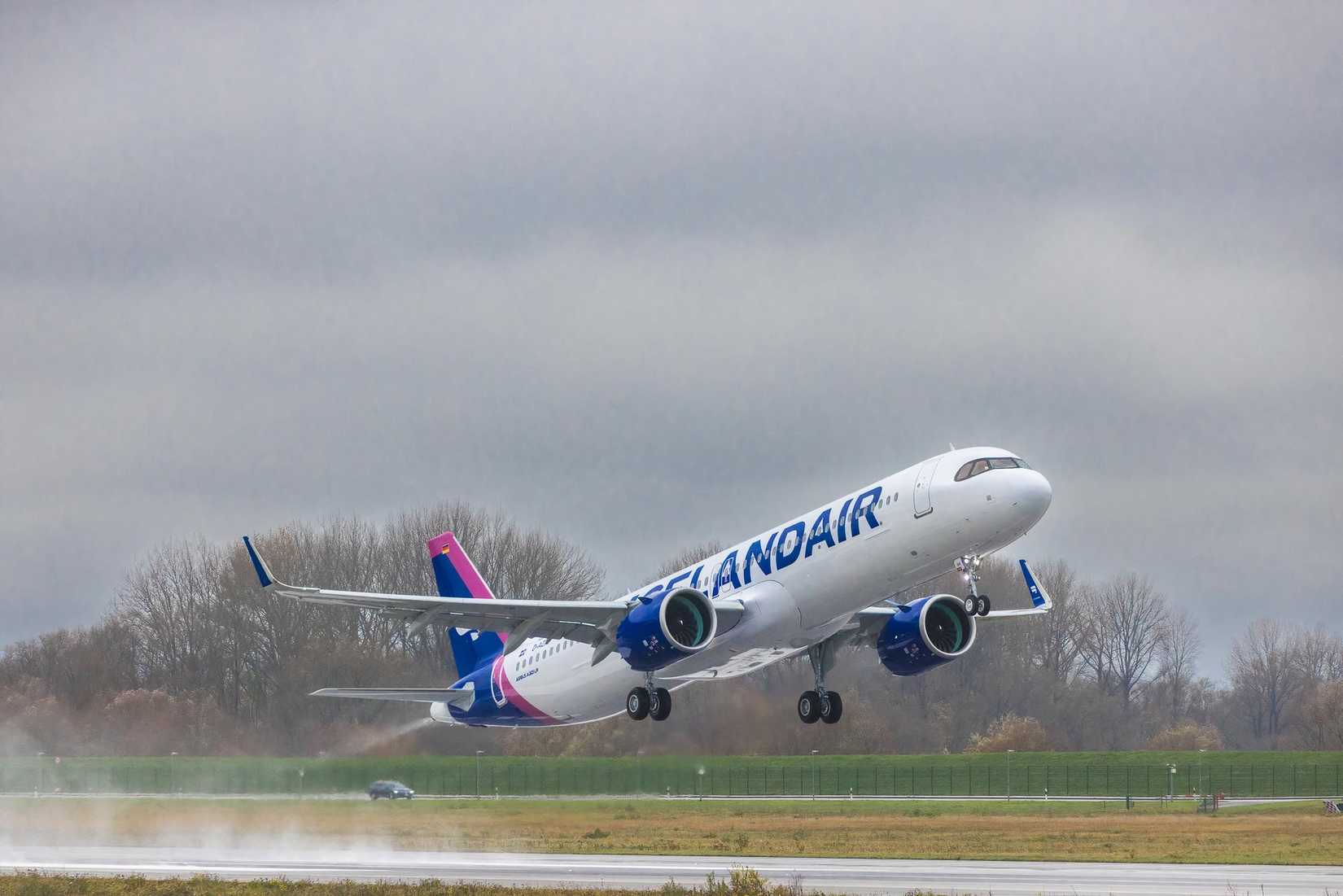 Airbus Vs Boeing Vs COMAC: How The Plane Makers' Market Share Compares ...