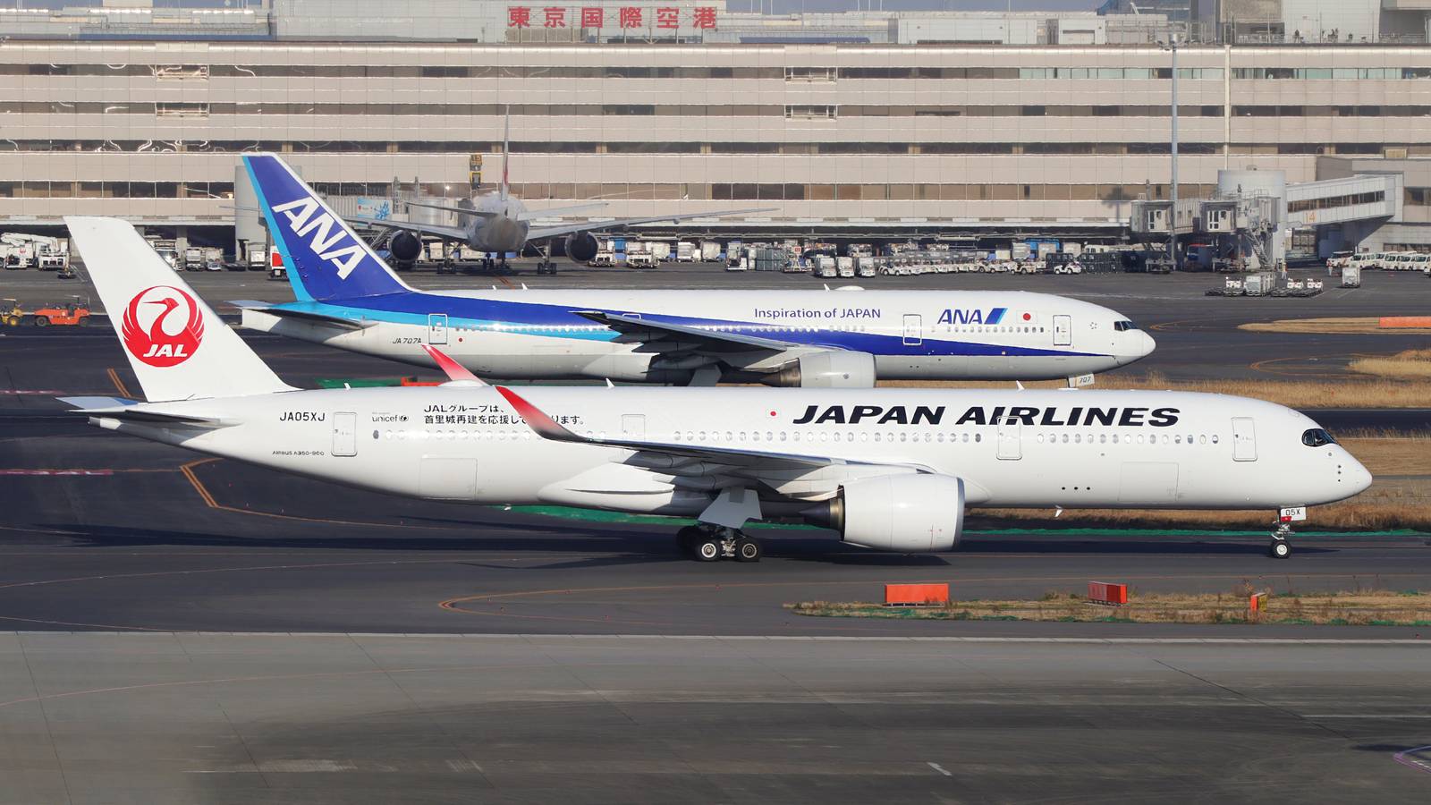 Boeing 777 Vs Airbus A350: Which Twinjet Rules The Skies?