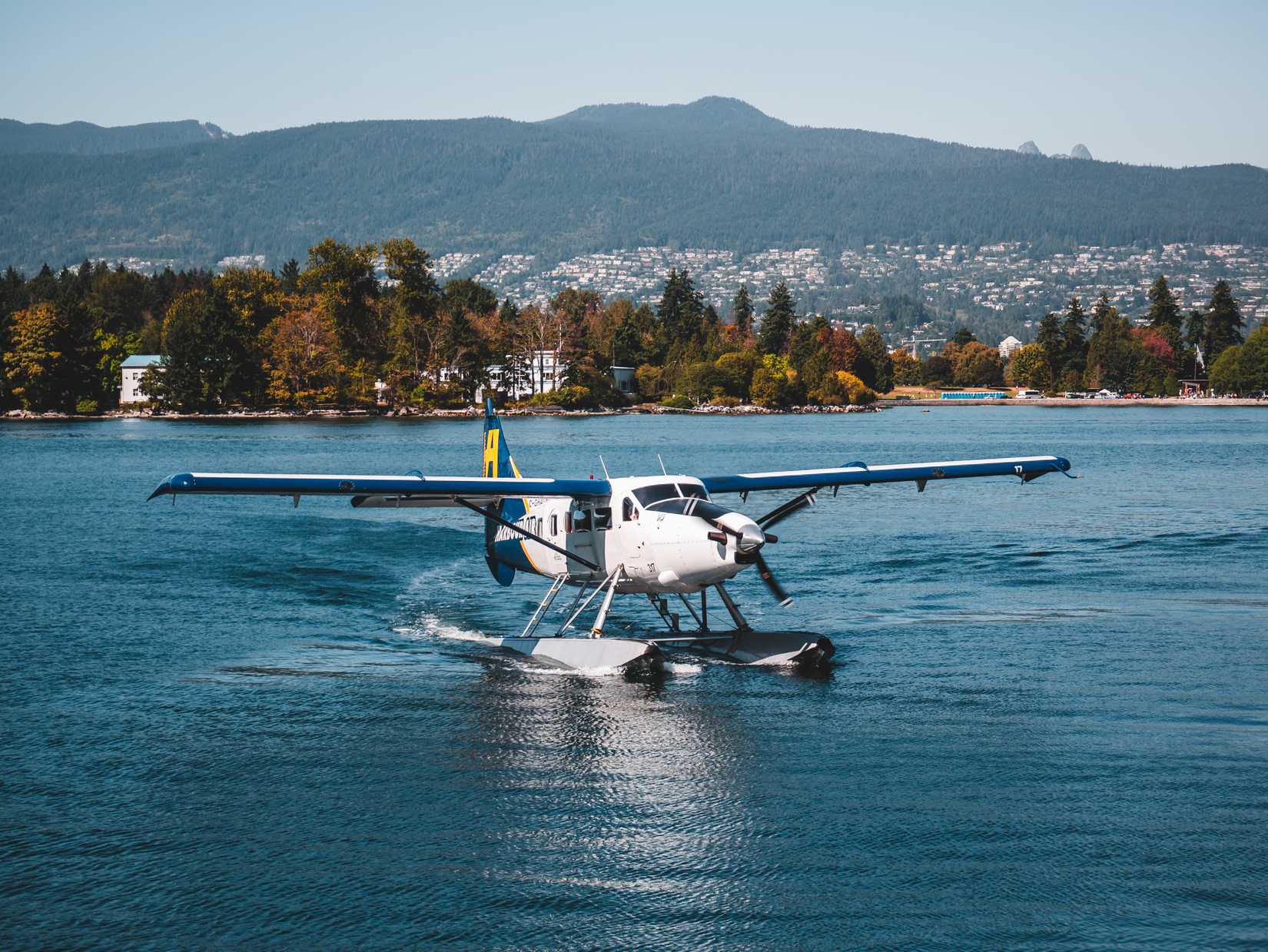 What Type Of Aircraft Does Harbour Air Fly?