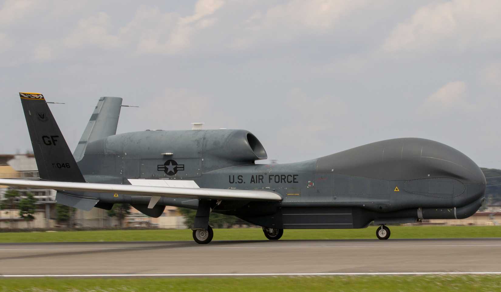 Top 10 Active US Military Aircraft With The Longest Range
