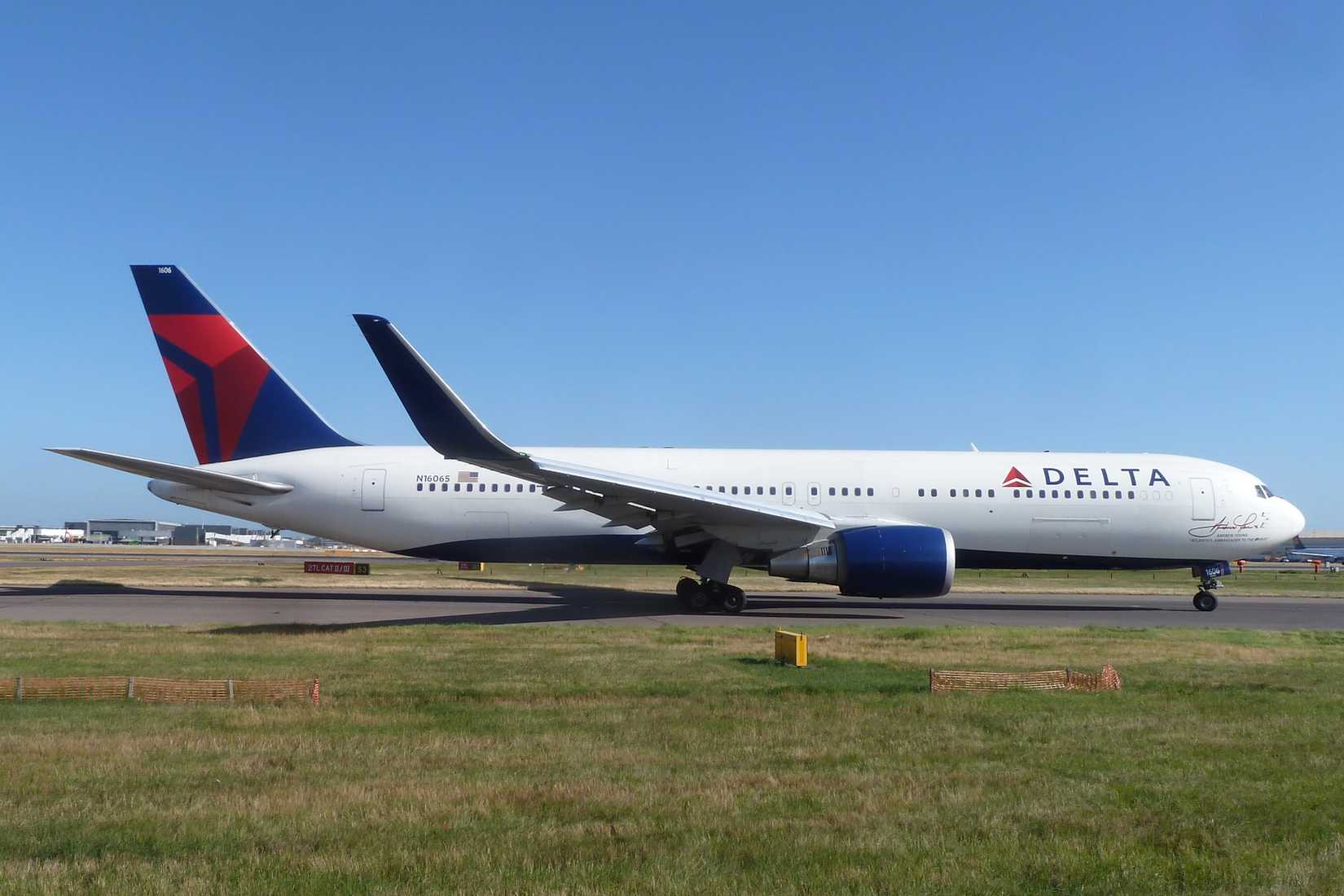 Delta Air Lines Boeing 767-300ER Returns To Salt Lake City Due To ...