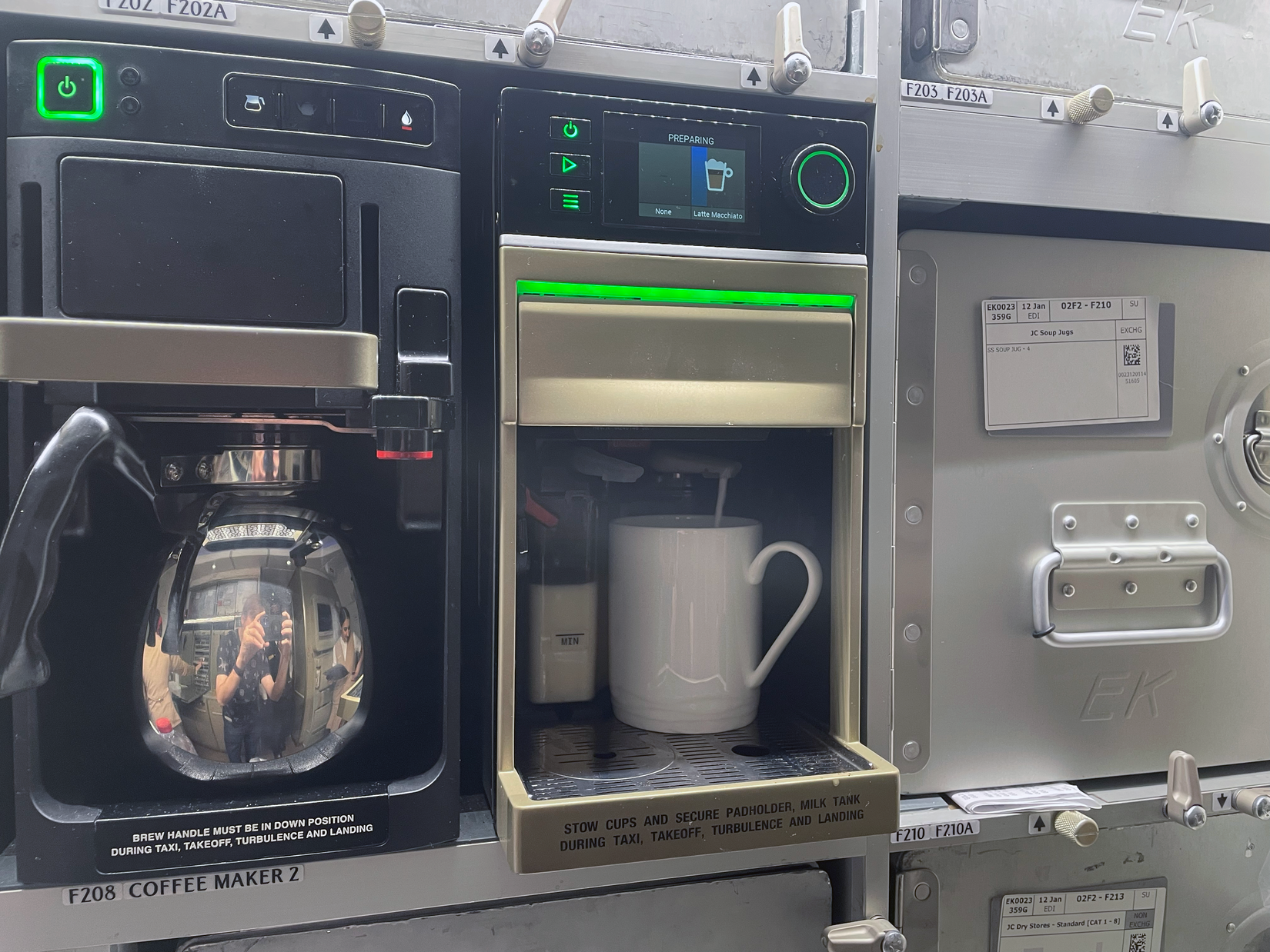 10 Features: Exploring The Emirates Airbus A350