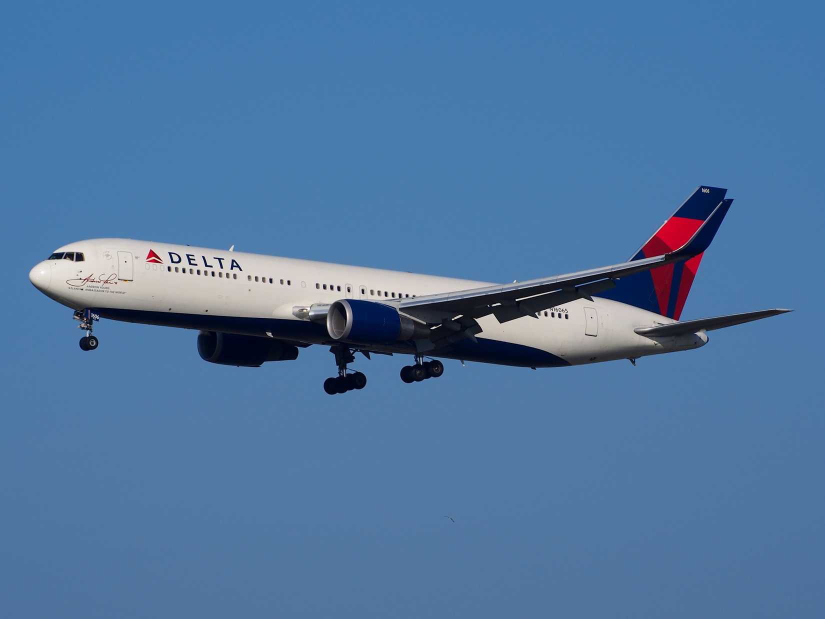 Boeing 767 Vs Boeing 777: Which Aircraft Costs More?