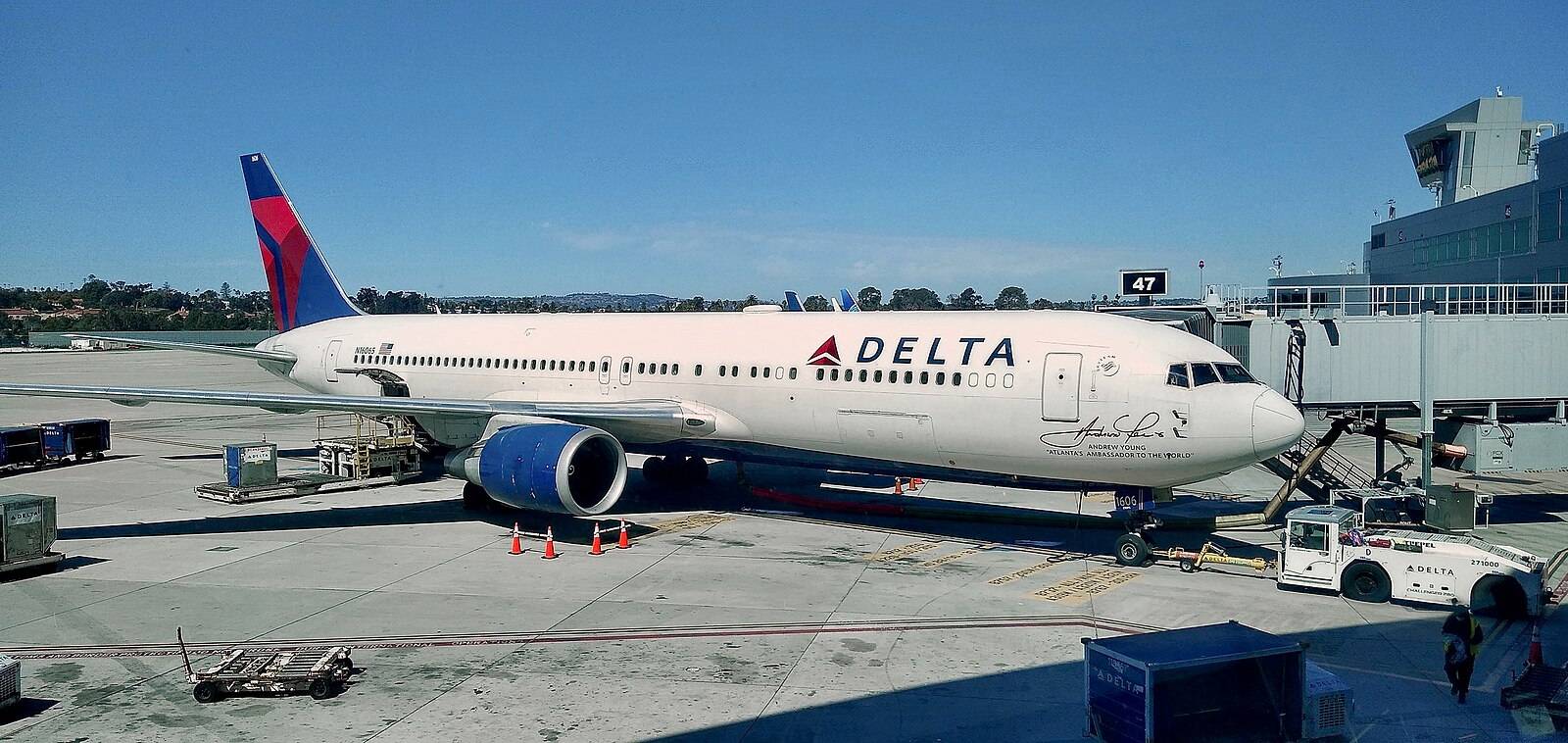 Delta Air Lines Boeing 767-300ER Returns To Salt Lake City Due To ...