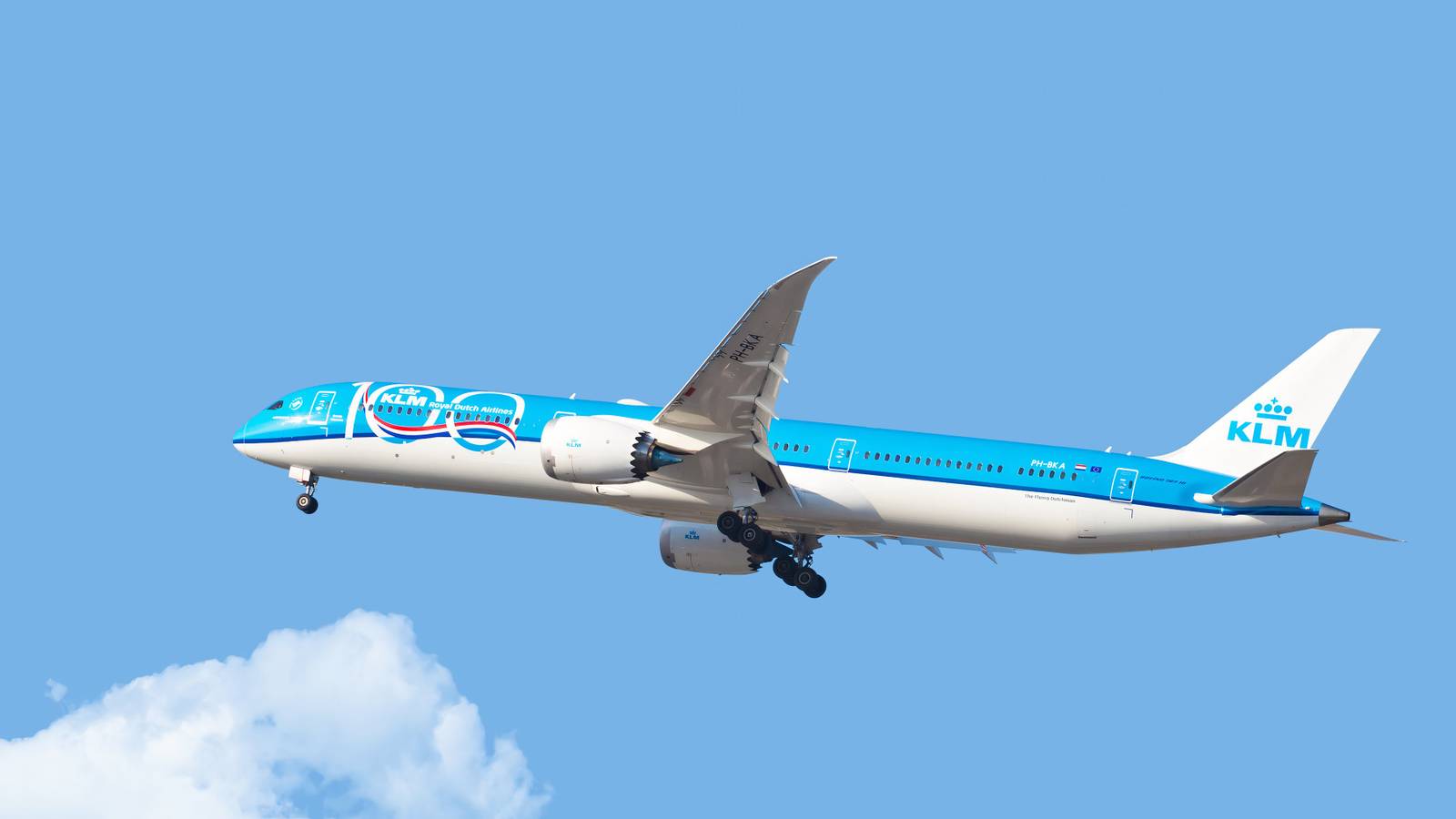 What Goes Into Creating The Perfect Aircraft Livery