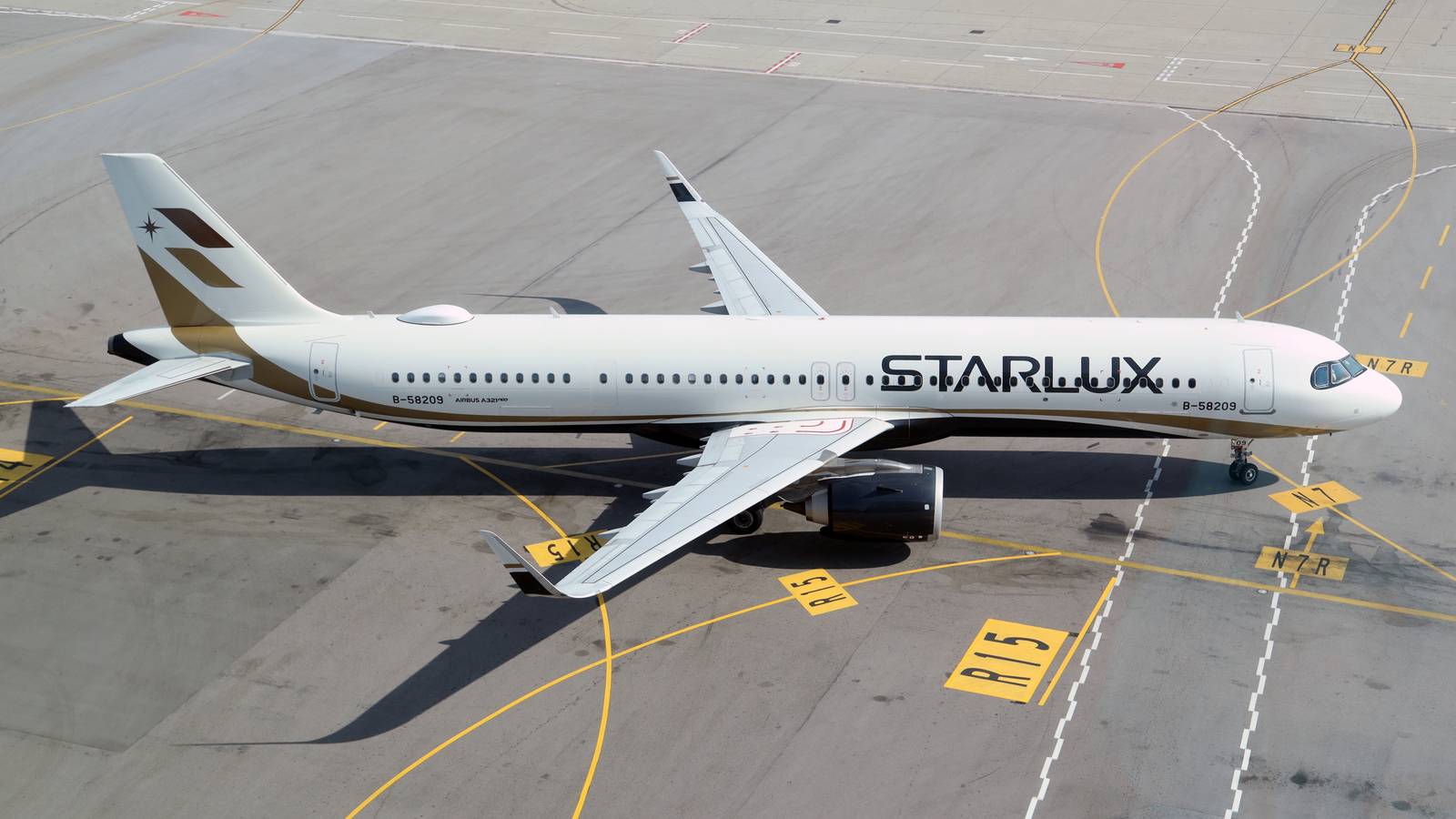 STARLUX Brings Viasat WiFi Onboard Fleet-Wide