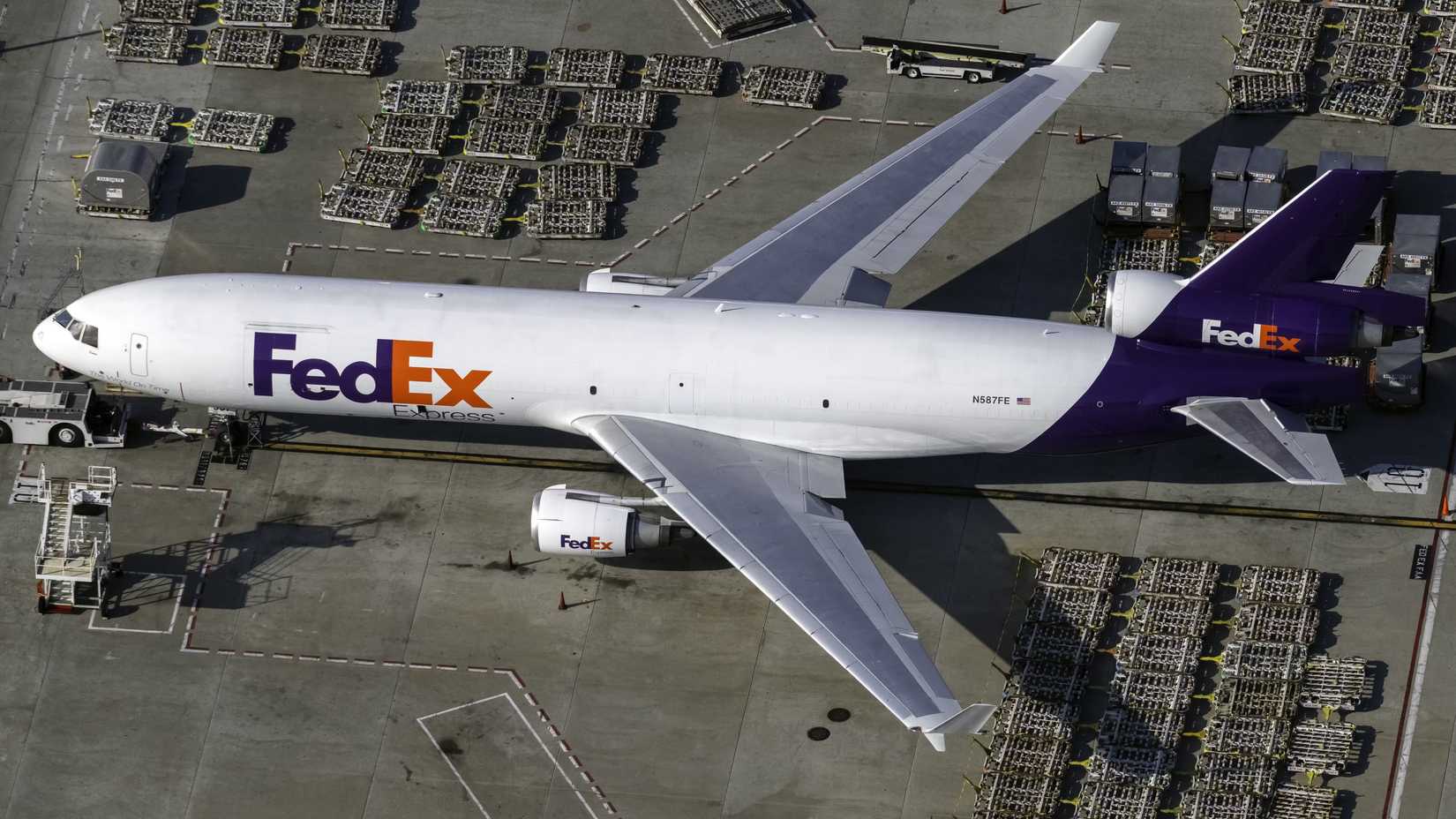 How FedEx Became The World’s Largest Cargo Airline