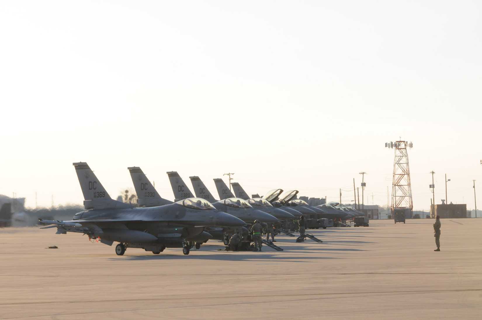 Trump Nominates Air Force Lieutenant General Dan "Razin" Caine As ...