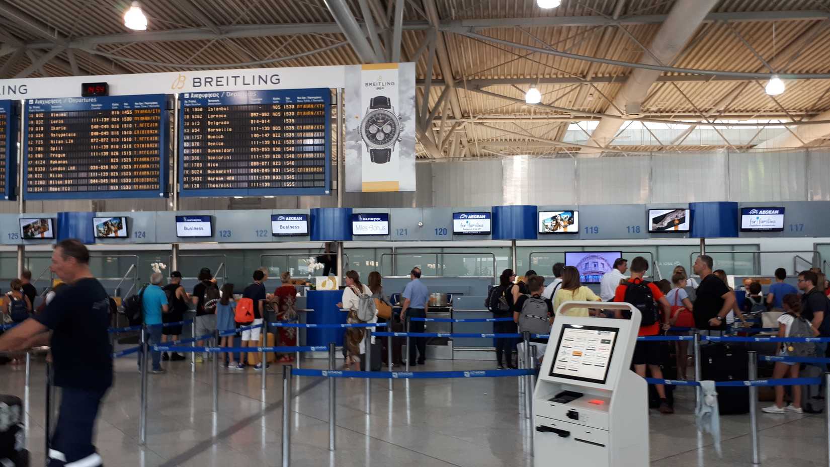 The Airlines That Dominate Europe's Top 10 Megahubs
