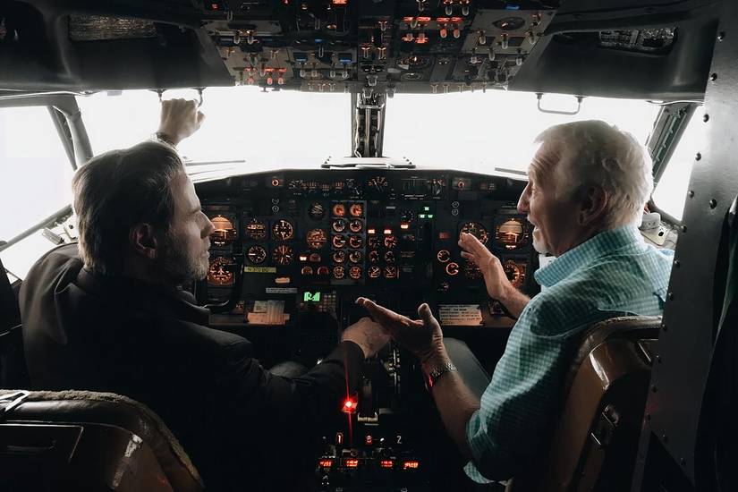 john travolta plane inside