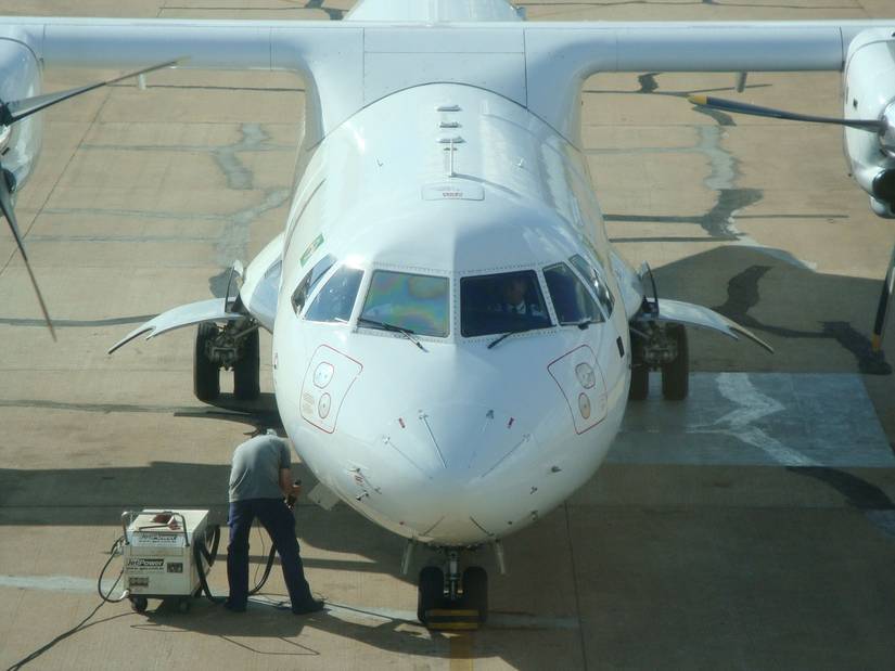 Small Cargo Operations: A Look At The Short 330 Cargo Aircraft