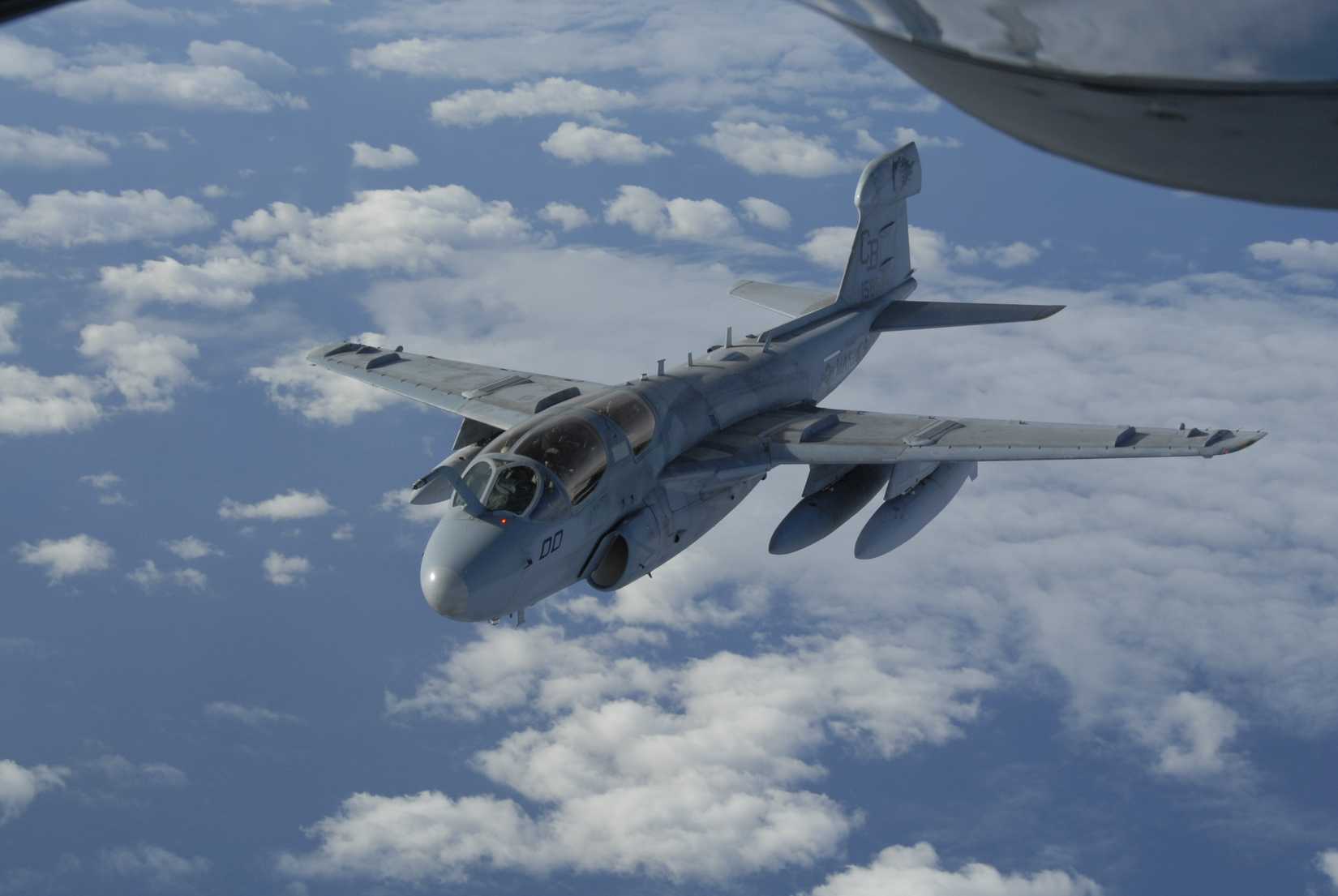 Electronic Warfare Evolution: The Grumman EA-6B Prowler & EA-18 Growler ...