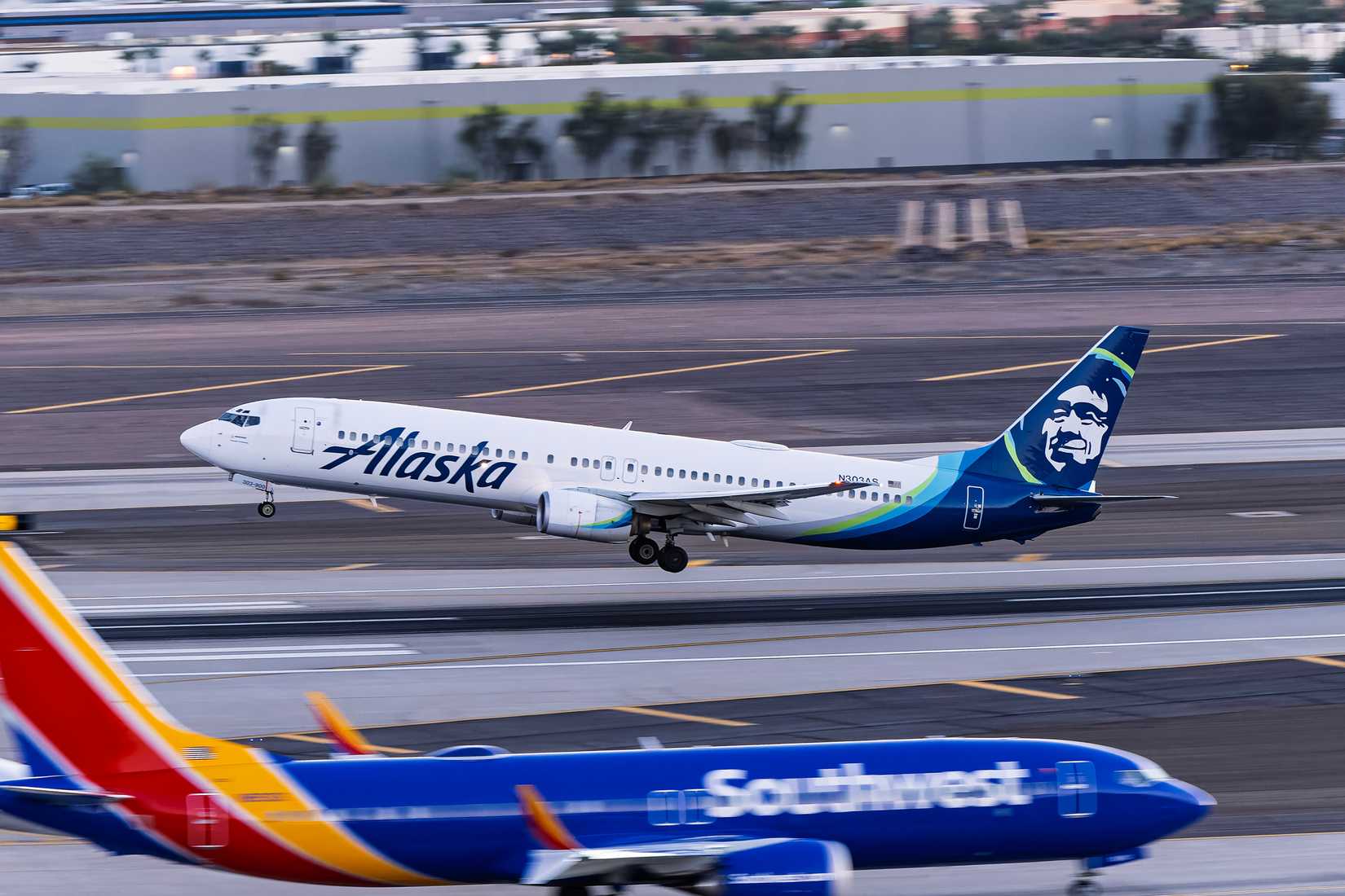 Why Alaska Airlines Wants To Increase Its Collaboration With oneworld