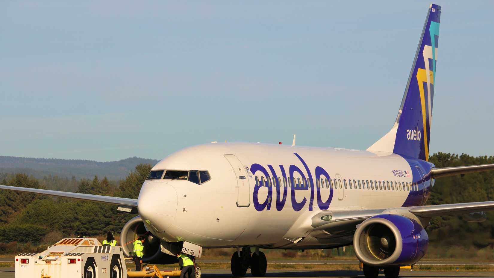 Why Boeing's 737s Have Flat-Bottomed Engines