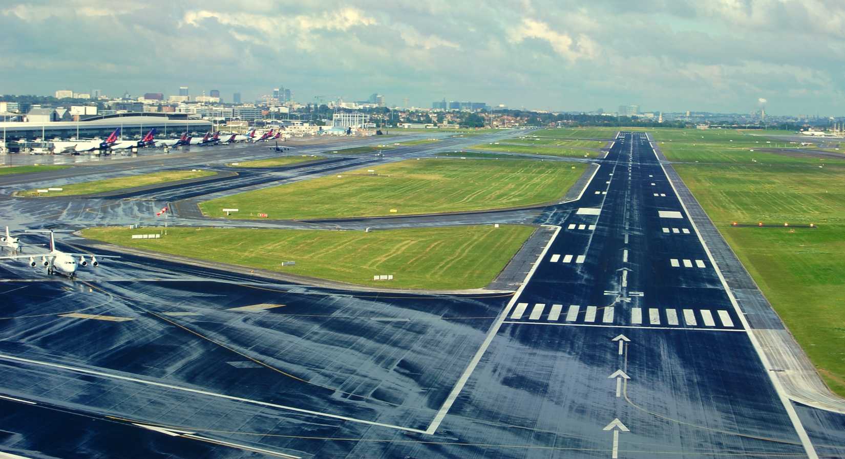What Airplane Needs The Longest Runways?
