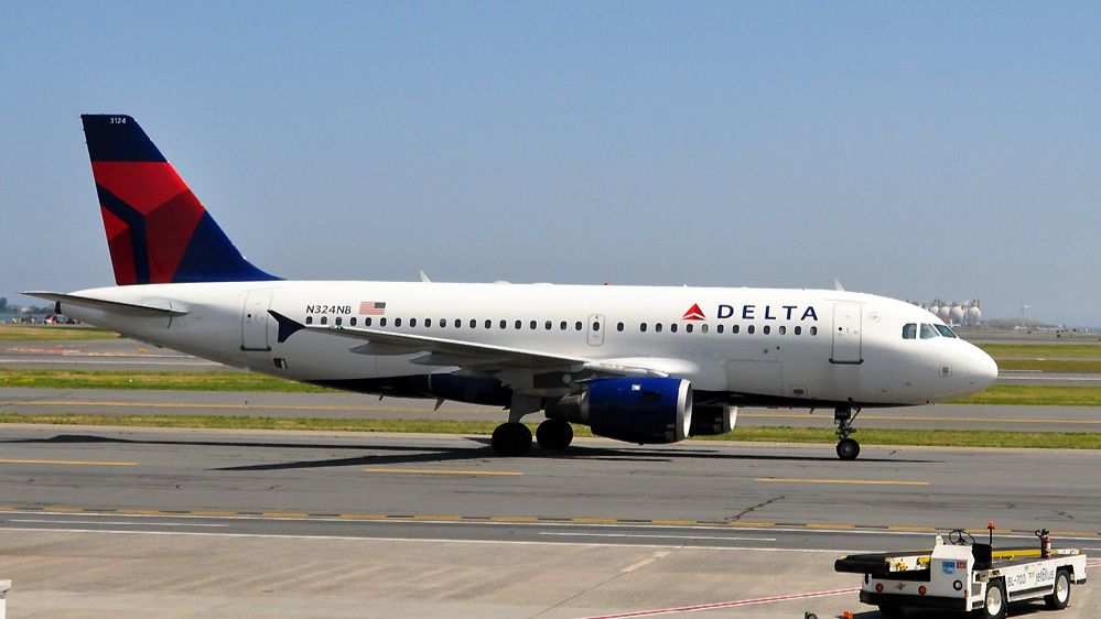 FAA Investigating Close Call Between Delta Air Lines Airbus A319 & US ...
