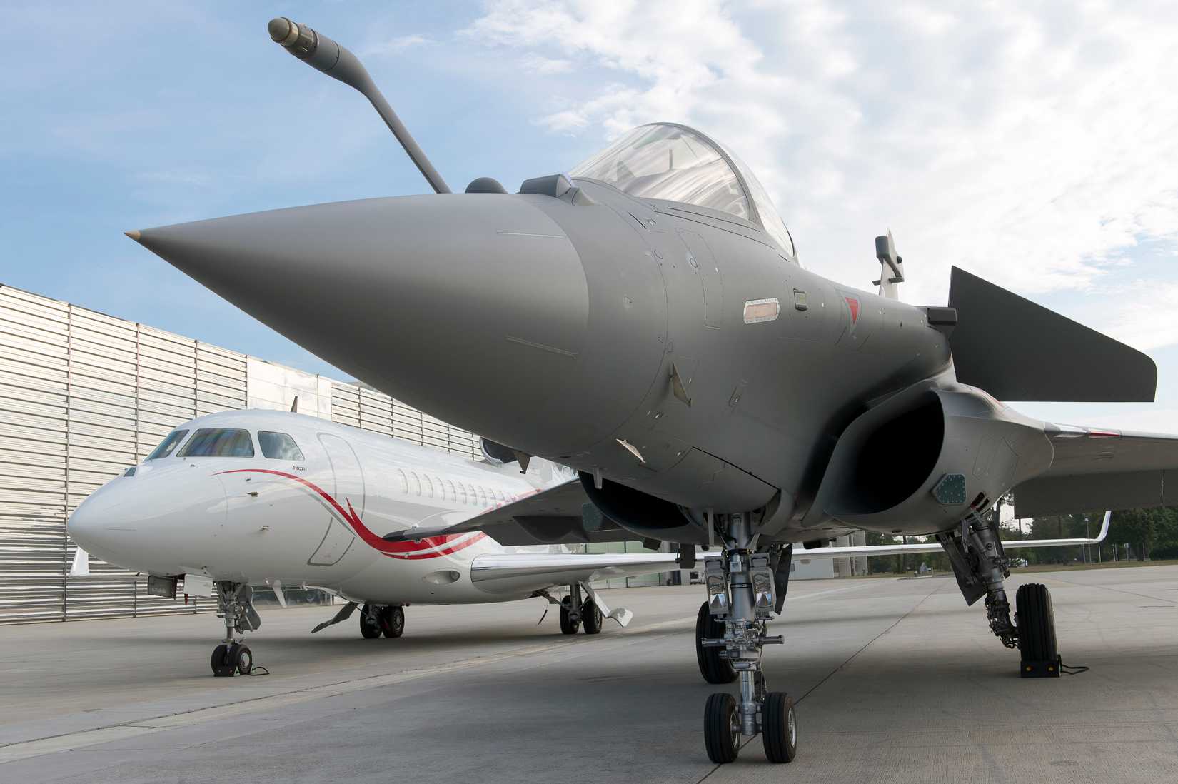 How Much Does A Dassault Falcon 7X Cost In 2025?