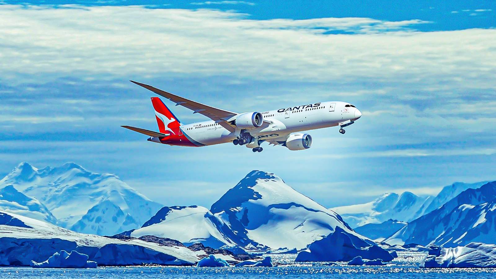 Qantas' Antarctic Sightseeing Charter Flights: What To Know