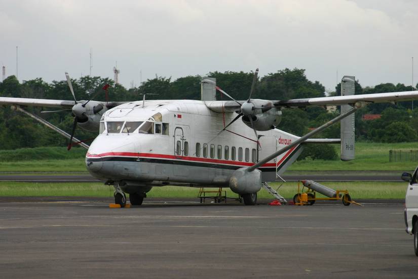 Small Cargo Operations: A Look At The Short 330 Cargo Aircraft
