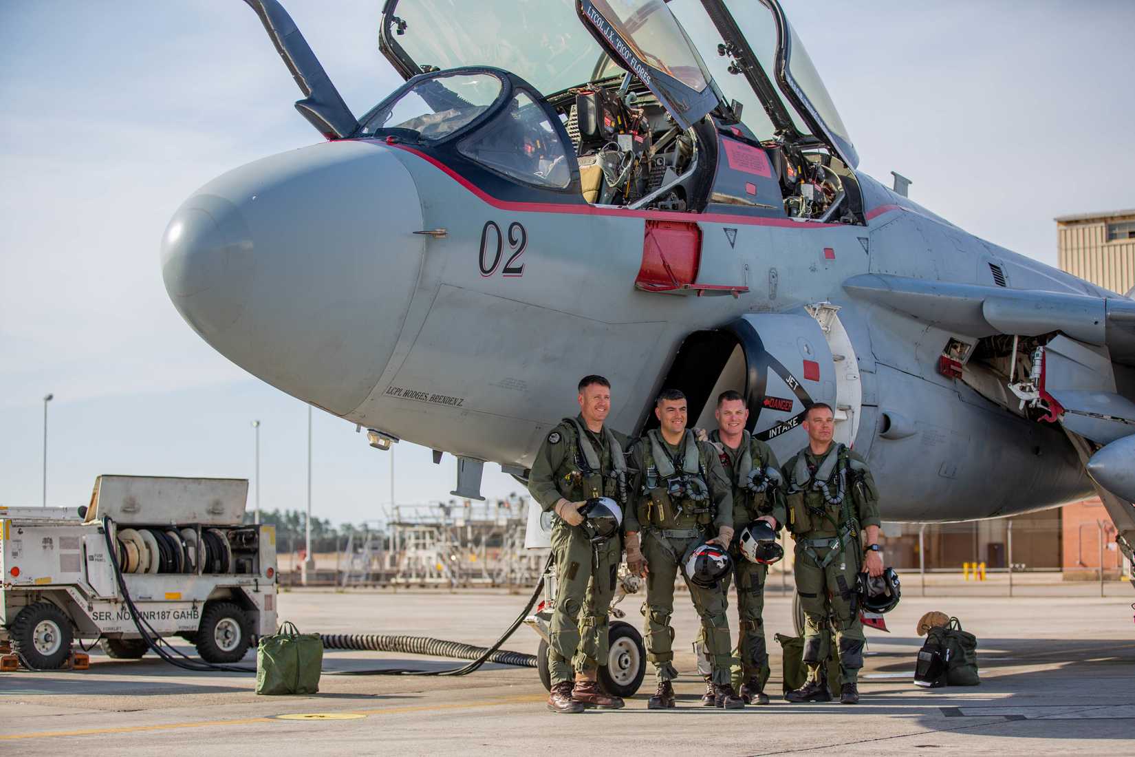 Electronic Warfare Evolution: The Grumman EA-6B Prowler & EA-18 Growler ...