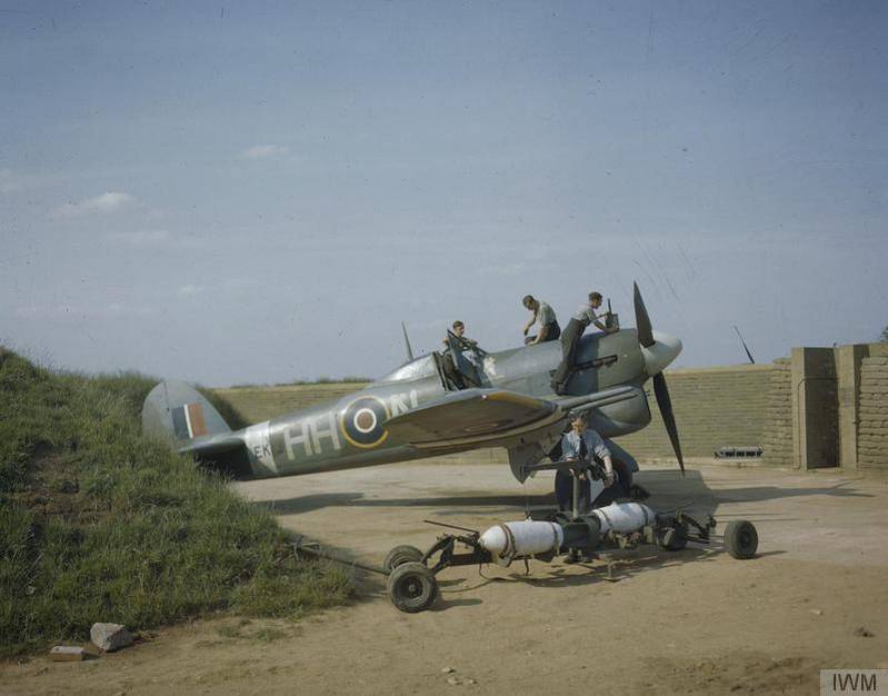 Hawker Typhoon: The 1st British Fighter To Fly Faster Than 400 MPH