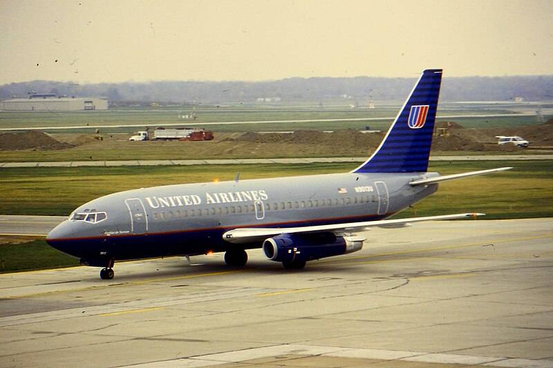 The Crucial Redesign Boeing Did To Make Its Best-Selling Aircraft Still ...