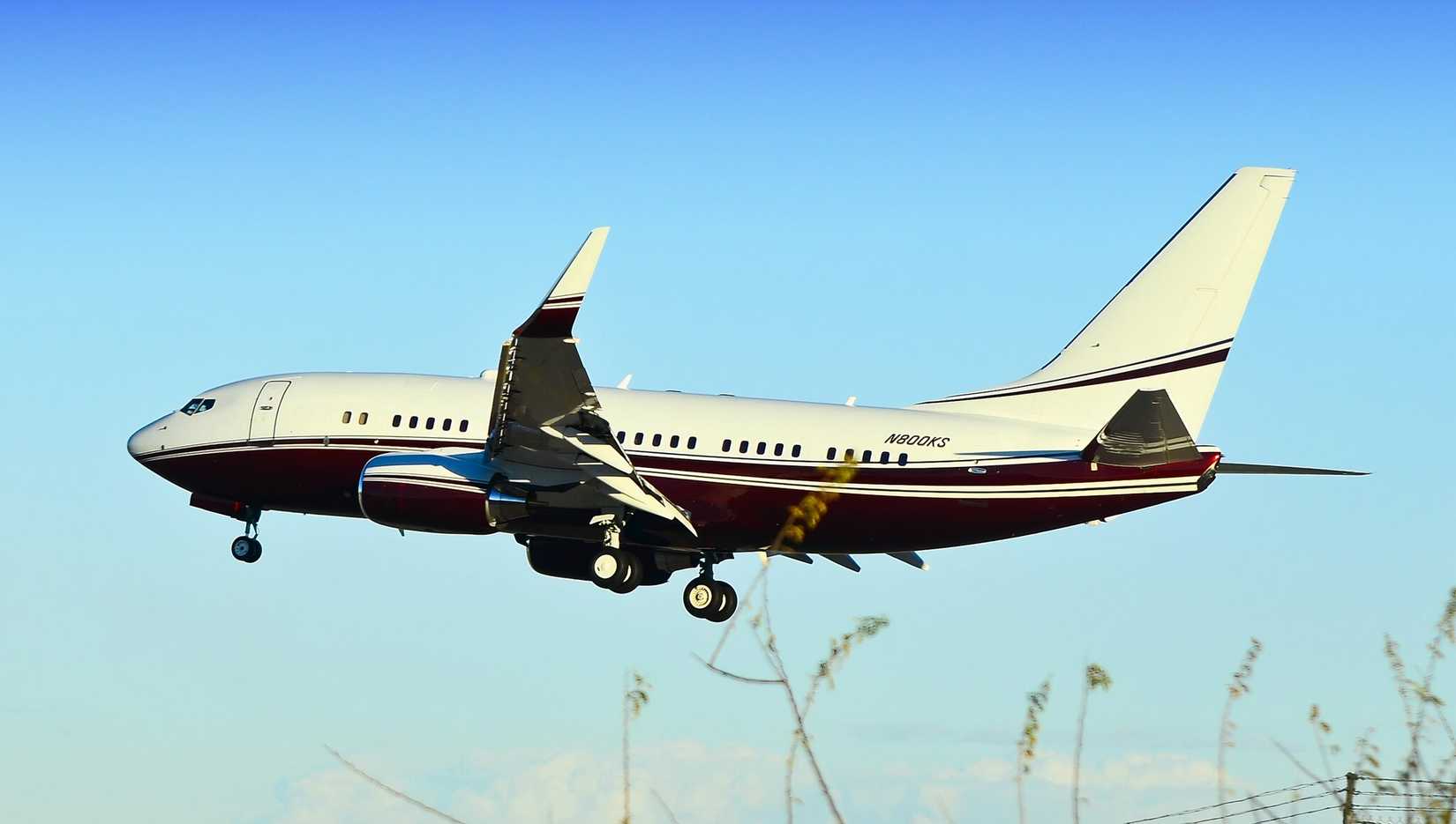 Inside The Luxurious World Of Steven Spielberg's Private Jet