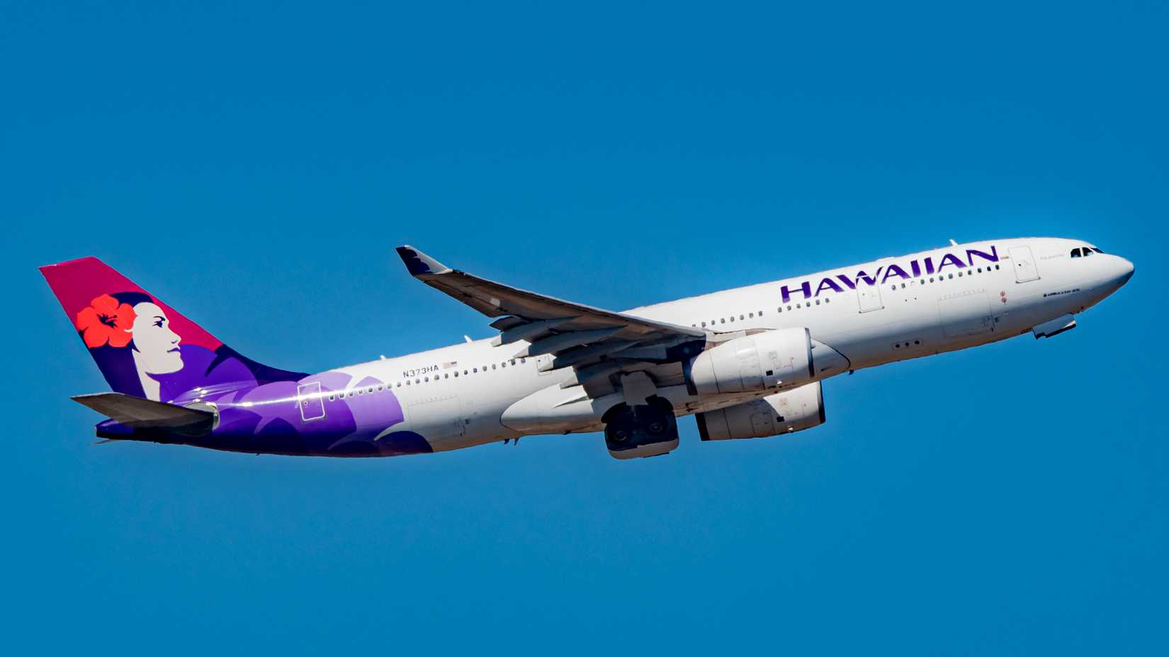 Phone Emits Smell After Lodging In Seat On Hawaiian Airlines Airbus ...
