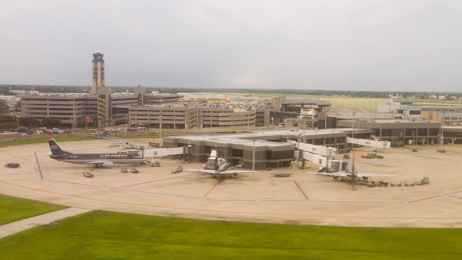 What Should New Orleans Airport Do With Its Old Terminal?