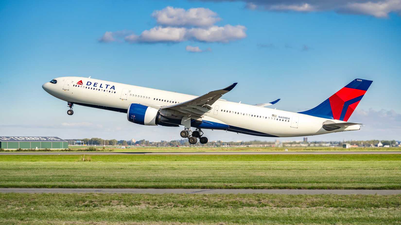 Air Vs Airlines Vs Airways: What's The Difference?