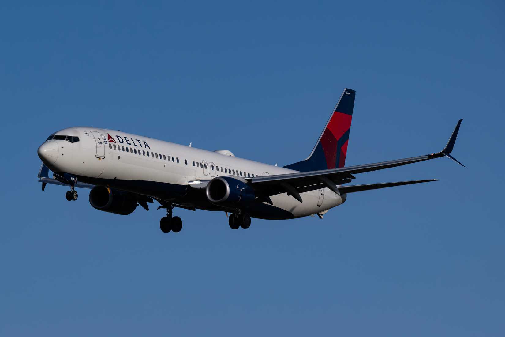 FAA Investigating Engine Issue On Delta Air Lines Boeing 737-900ER Flight