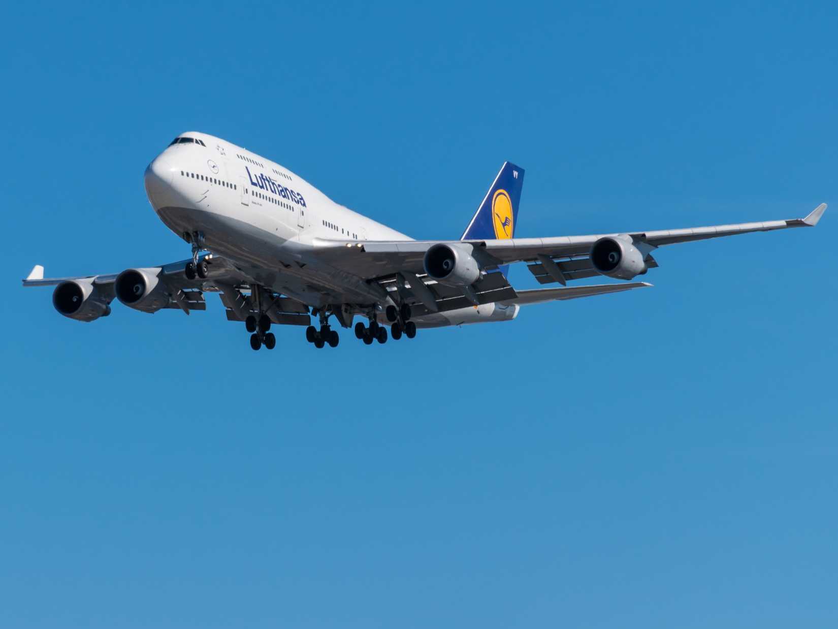 Top 9: The Best Airports For Spotting The Boeing 747
