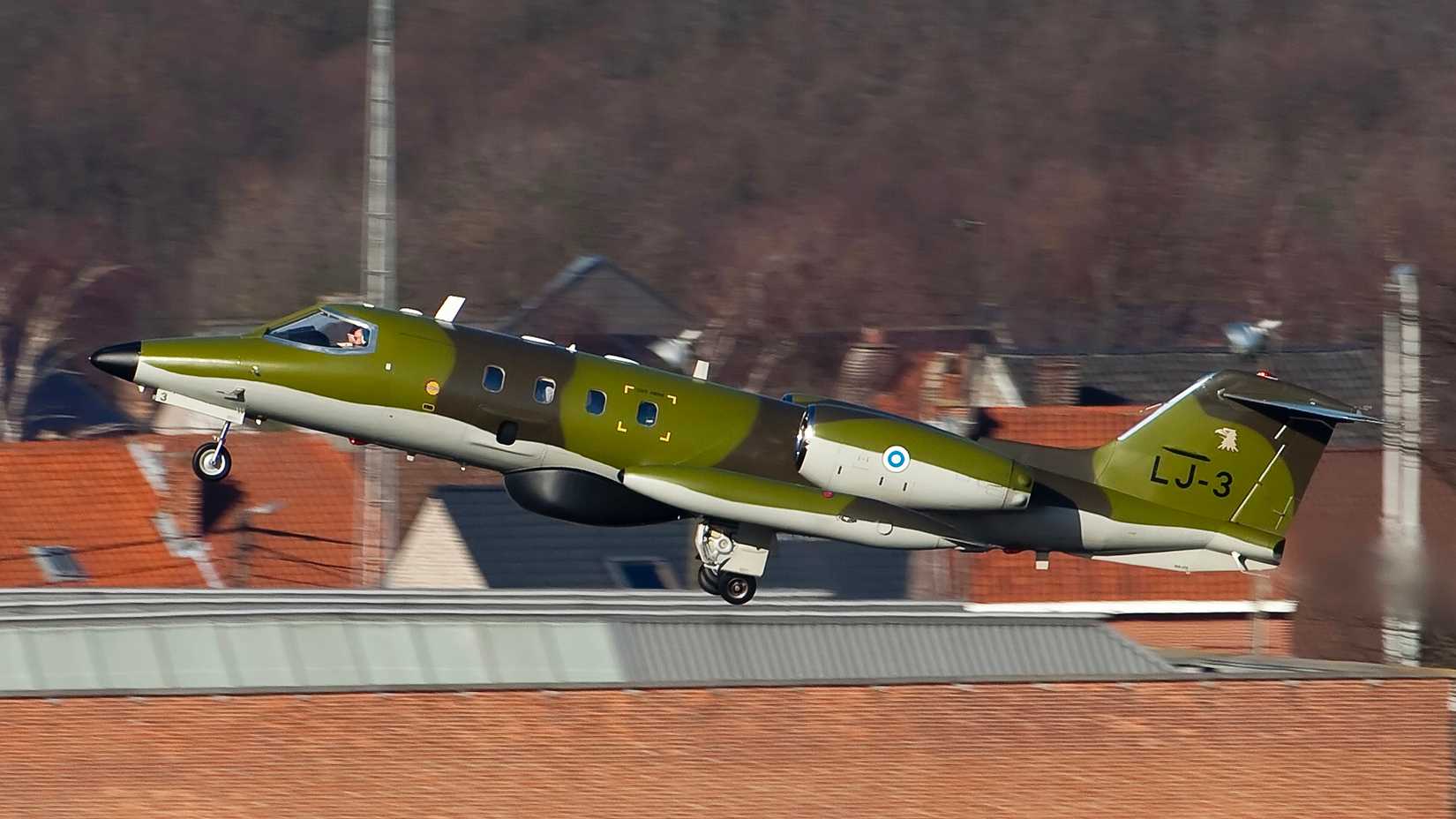 A Closer Look At The Popular Learjet 35