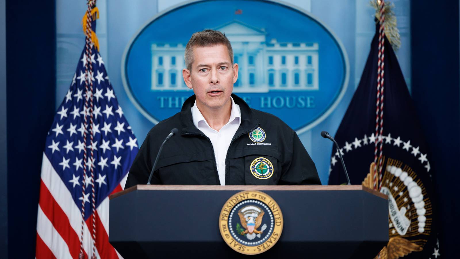 USDOT Secretary Questions Air Traffic Controller 25-Year Retirement Policy