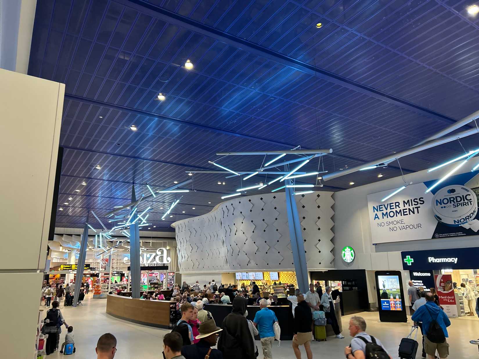 How To Navigate Manchester Airport Like A Pro