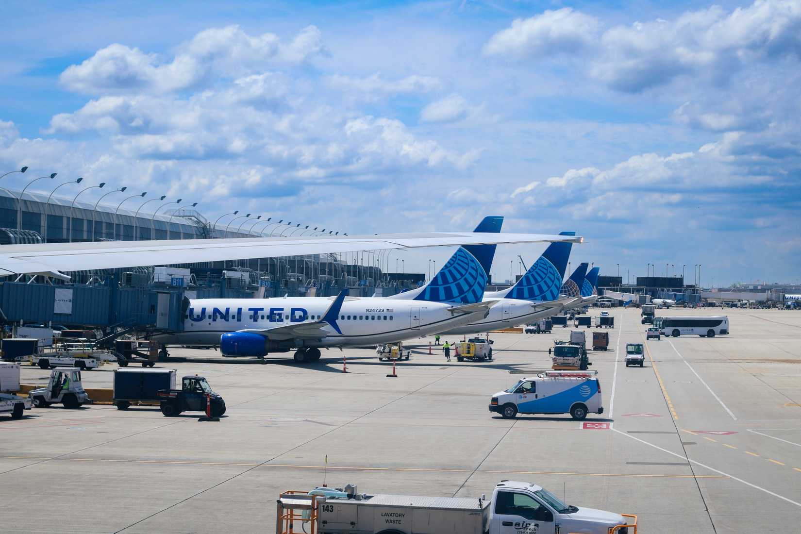 United Airlines Reopens Bigger & Better Polaris Lounge At Chicago O ...