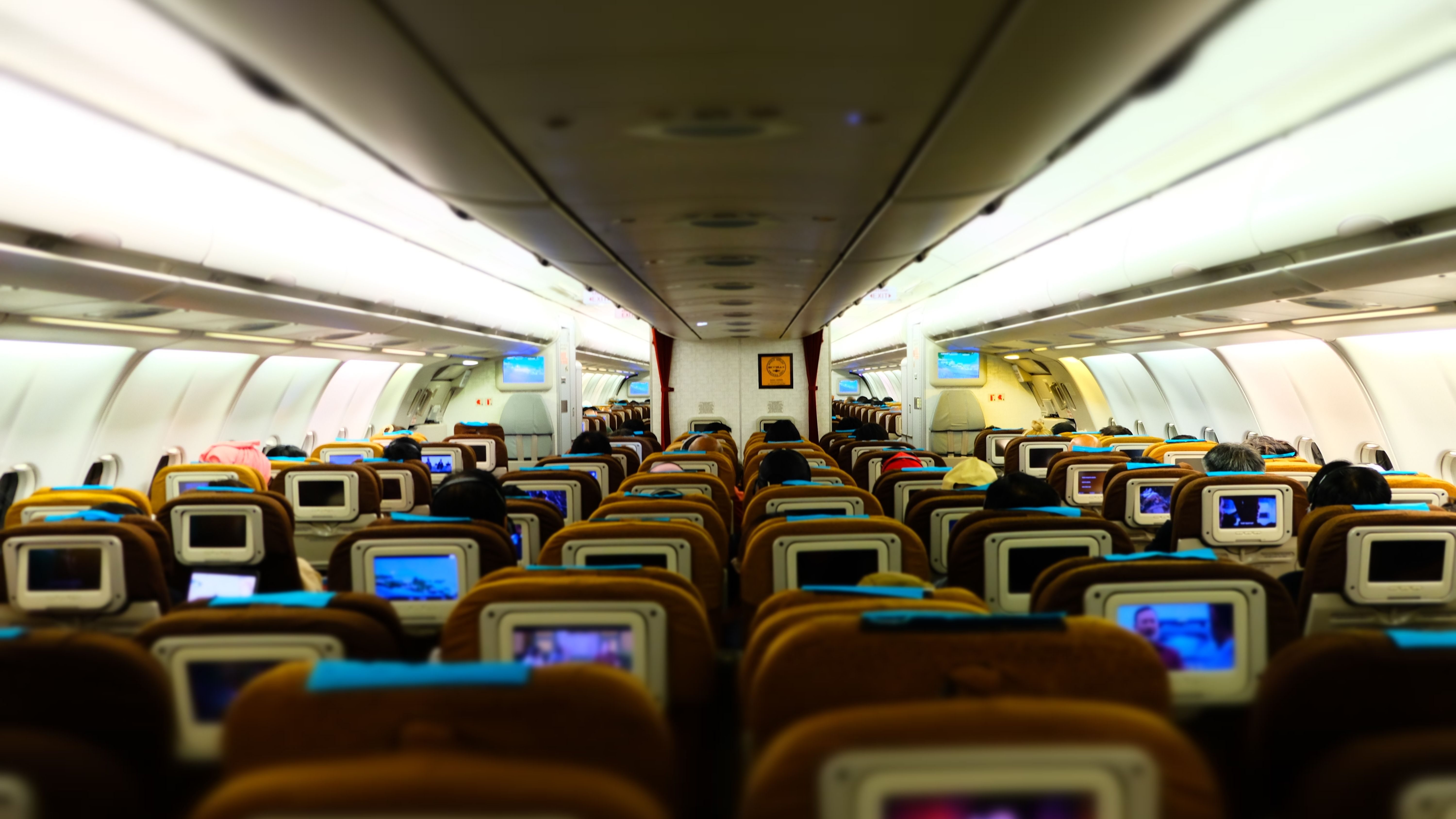 Top 10 Boeing 777-300ER Operators' Business Class Cabins Compared