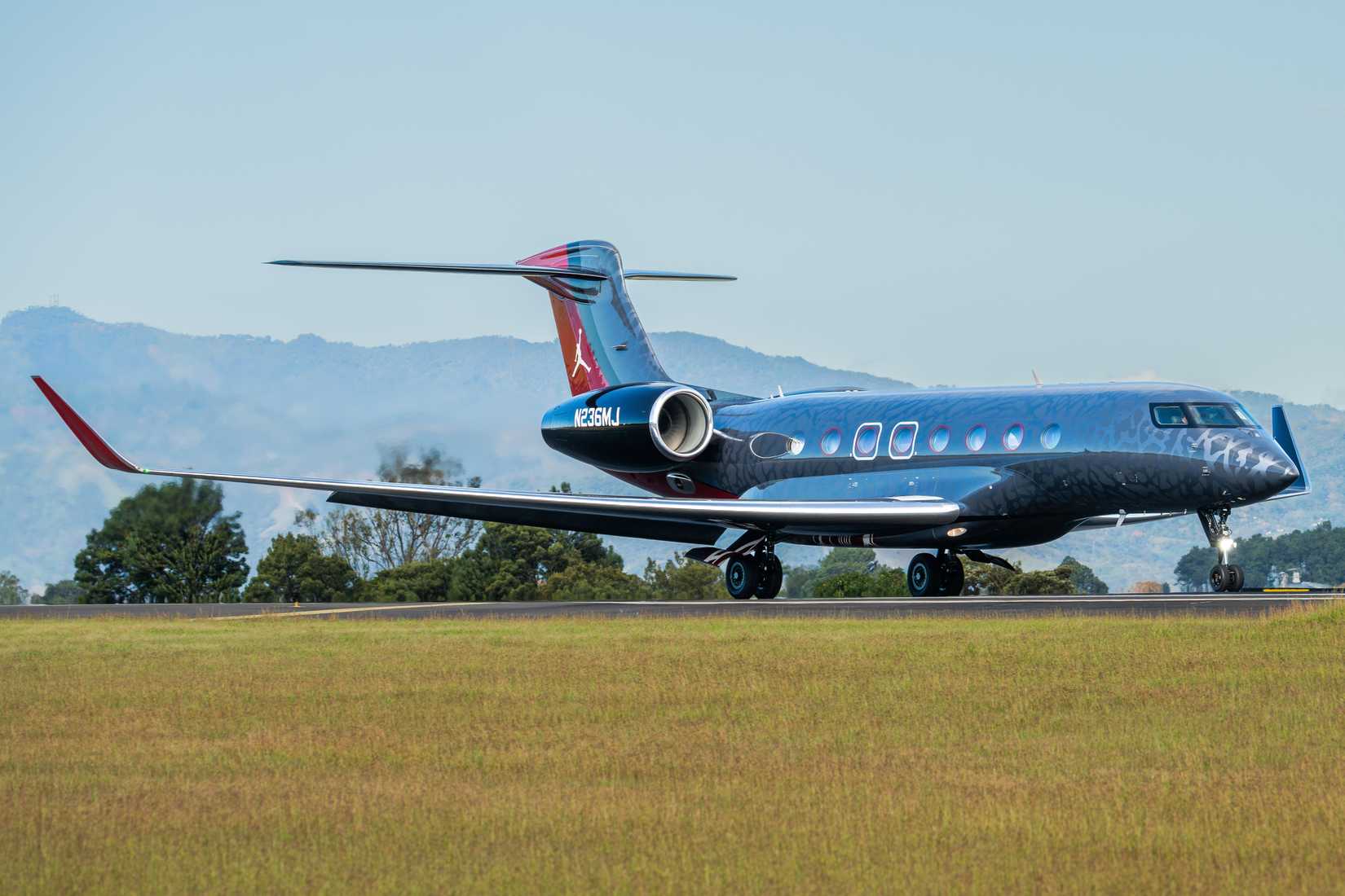 How Private Jet Owners Customize Their Aircraft For Maximum Comfort