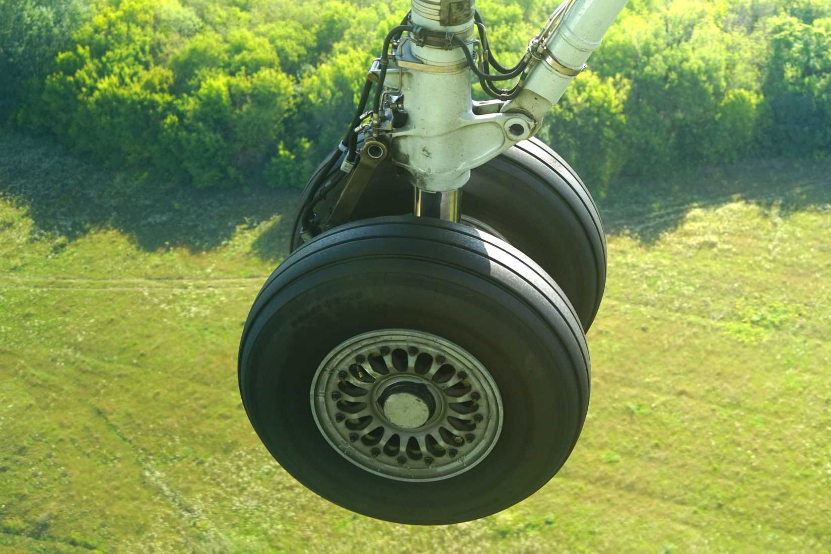 The Surprising Cost Of Replacing Aircraft Tires