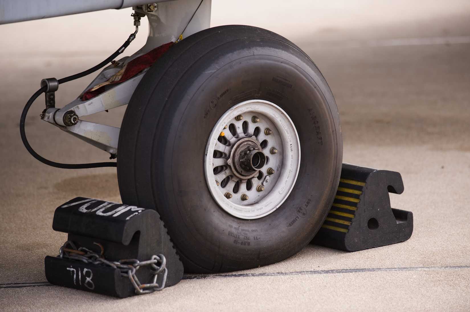 The Surprising Cost Of Replacing Aircraft Tires
