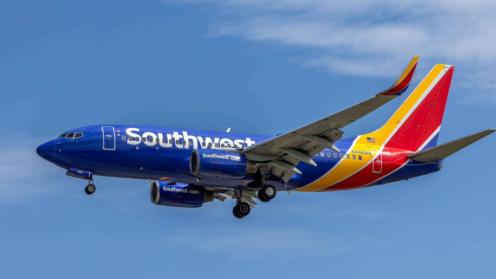 how many 737 700 does southwest have